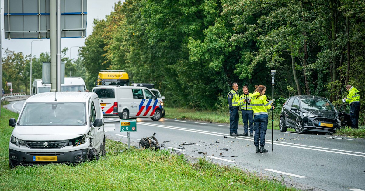 Frontale botsing in Nieuwegein zorgt voor urenlange wegafsluiting ...