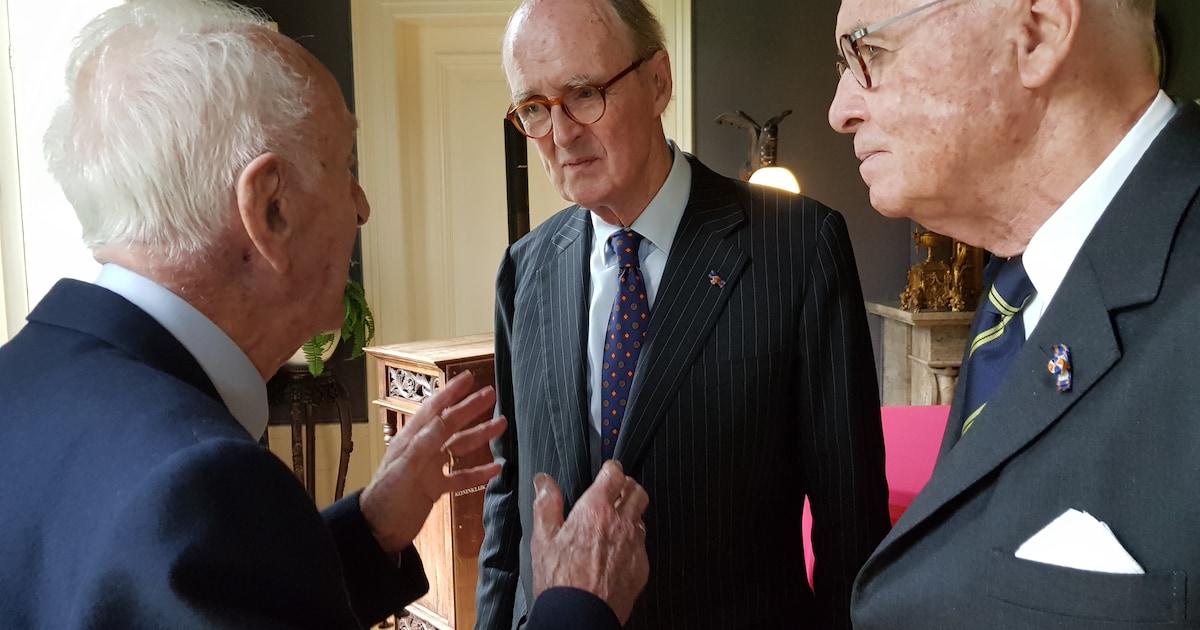 Oud-topman Akzo Loudon spreekt in Bronbeek over beruchte Japanse ...