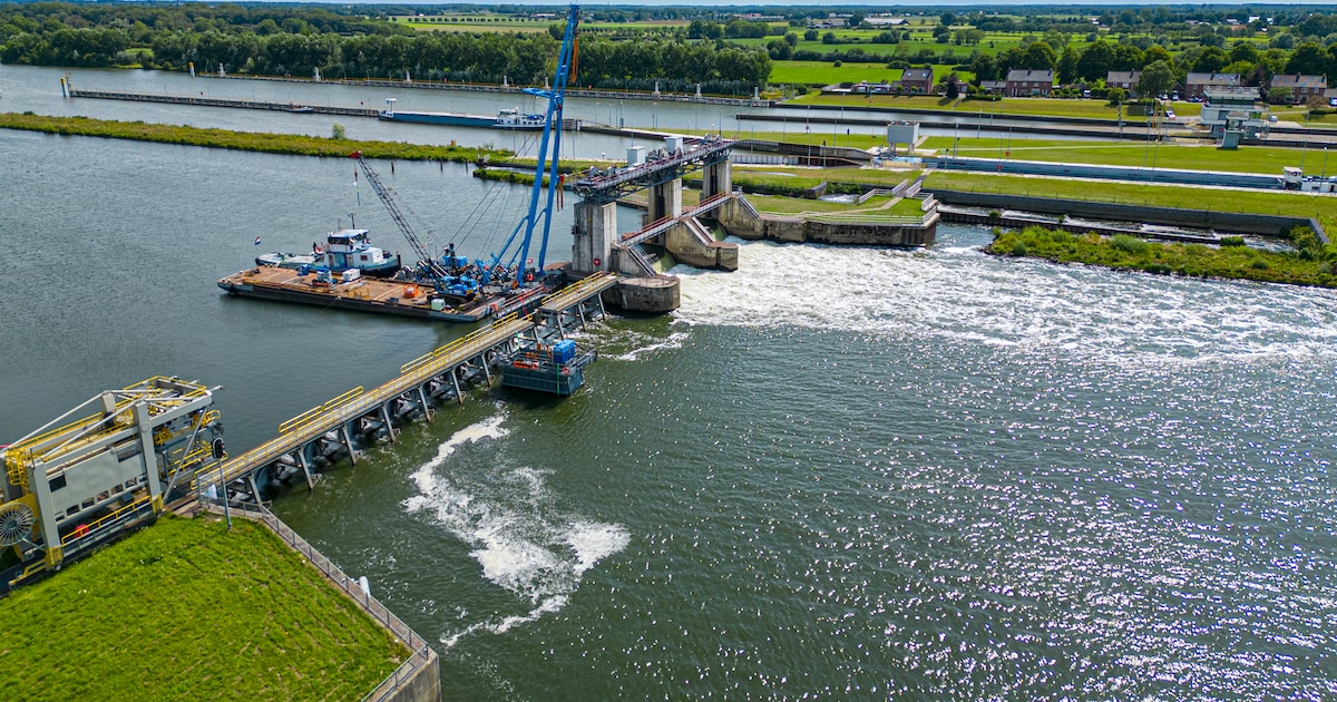 Stuwcomplex Sambeek, bijzonder van dichtbij én van boven | Land van ...