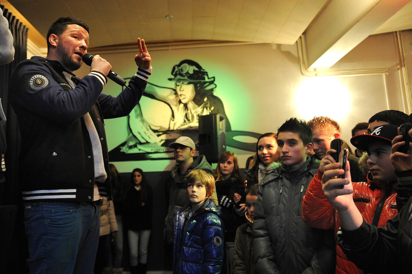 Wethouder wil overal jongerenwerk: ‘Professionele begeleiding ontbreekt ...