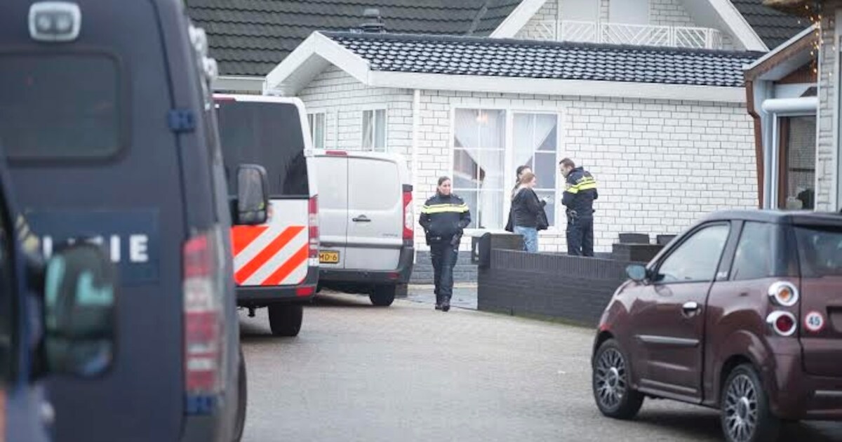 Politie doet invallen in coffeeshop en op woonwagenkamp | Lingewaard | De Gelderlander.nl