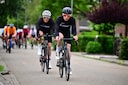 Rens (16) beste ‘Hoevelaker’ in wielerronde en racet met schaatsicoon ...