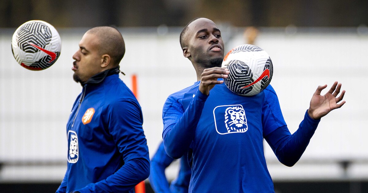 Het Nederlands elftal werkt dag na plaatsing voor het EK in Faro toe ...