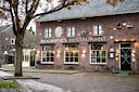 Anouk (21) houdt restaurant van haar zieke baas maanden op koers, dan ...