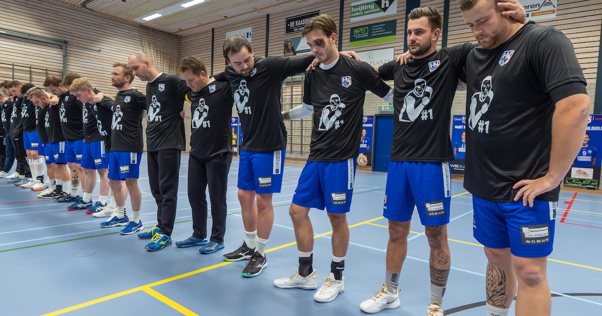 Eerbetoon aan overleden doelman maakt veel los bij HV Huissen: ‘Nico ...