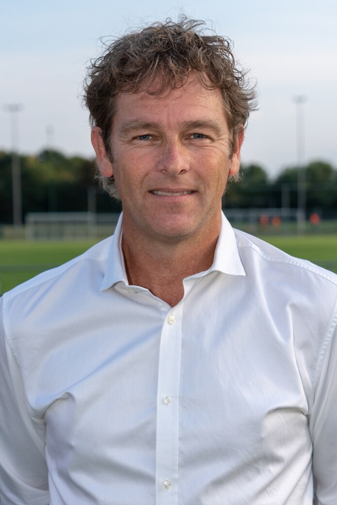 Rob Bouman nog een seizoen bij De Bataven | Trainerscarrousel Betuwe ...
