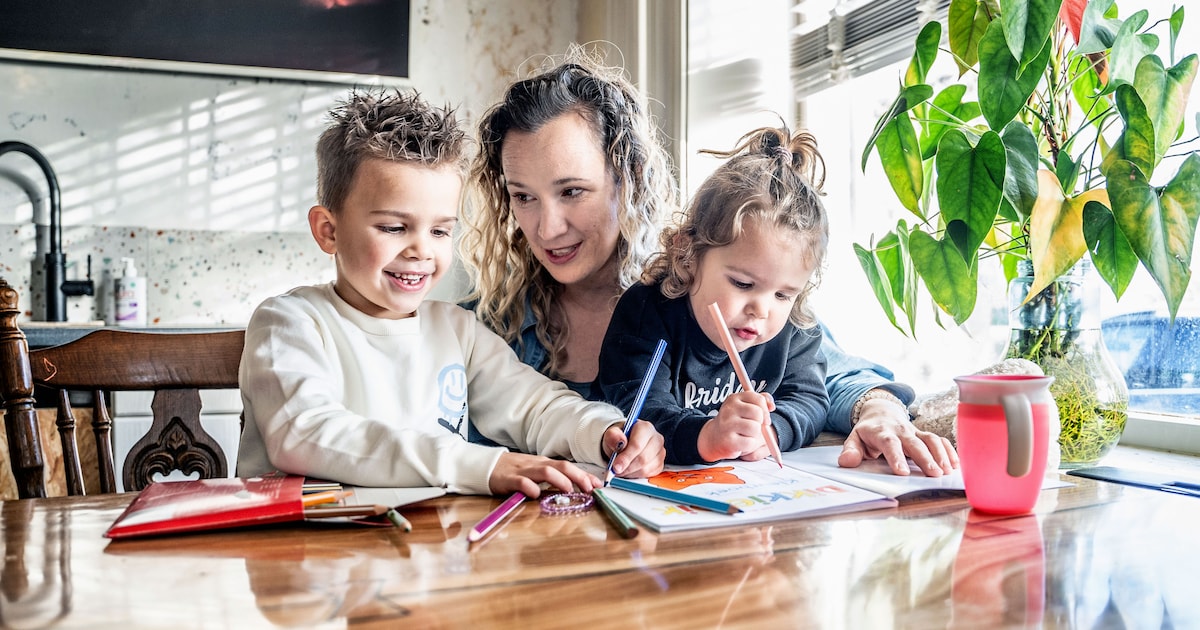 Zoontje Jan (5) had hulp nodig, maar het gezin kan geen huisarts vinden ...