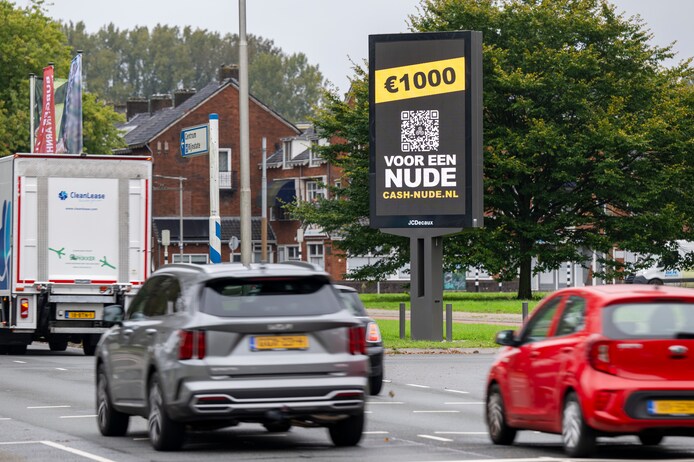 ‘1000 euro voor een naaktfoto’: dit gaat achter opvallende borden in Arnhem schuil | Arnhem ...
