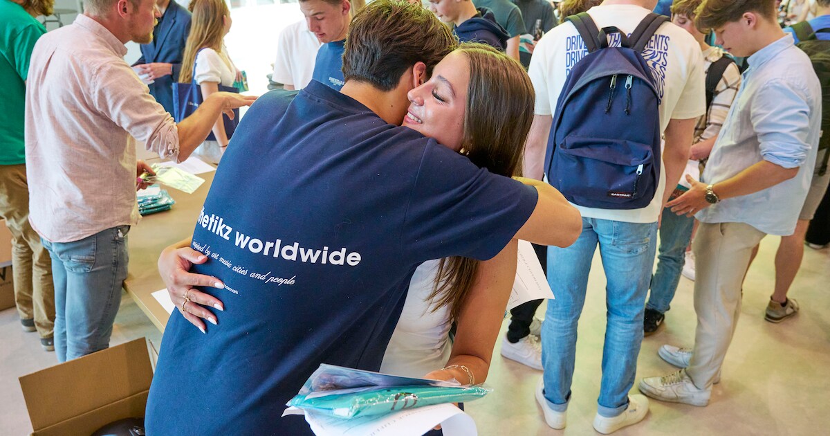 Liselot uit Erp schrijft historie: een van de eerste leerlingen met ...