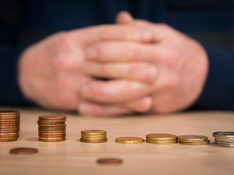 Pakje shag voor 25 euro? Over de grens kost-ie minder dan de helft ...