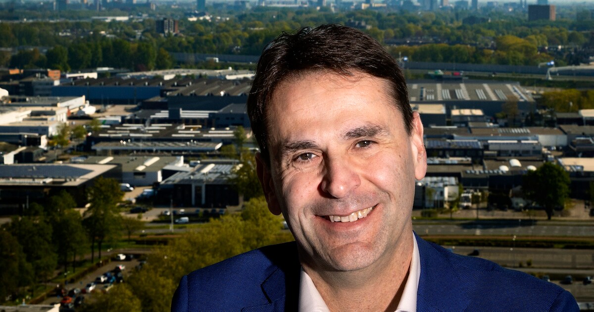 ASML wil top nog dikkere bonussen laten verdienen: ‘Nooit gedoe, nu excentrieke beloningen ...