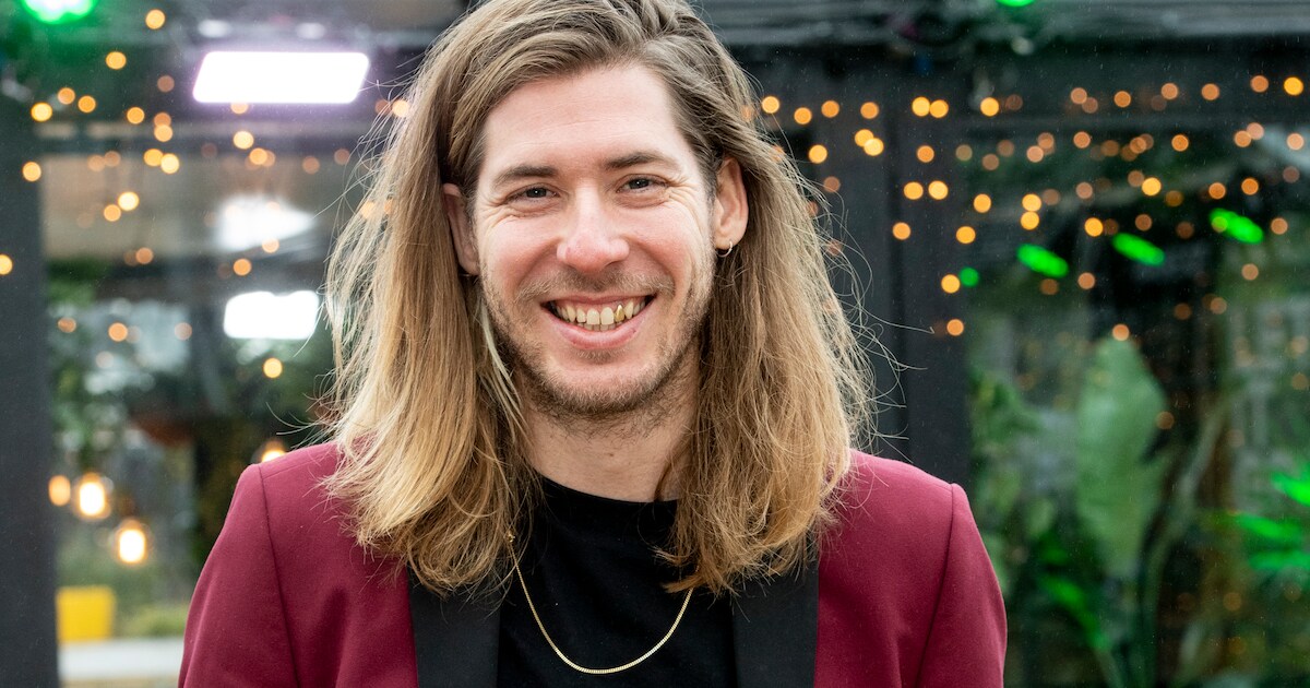 Frank van der Lende besefte pas na zijn vaders dood hoeveel de zorg hem ...