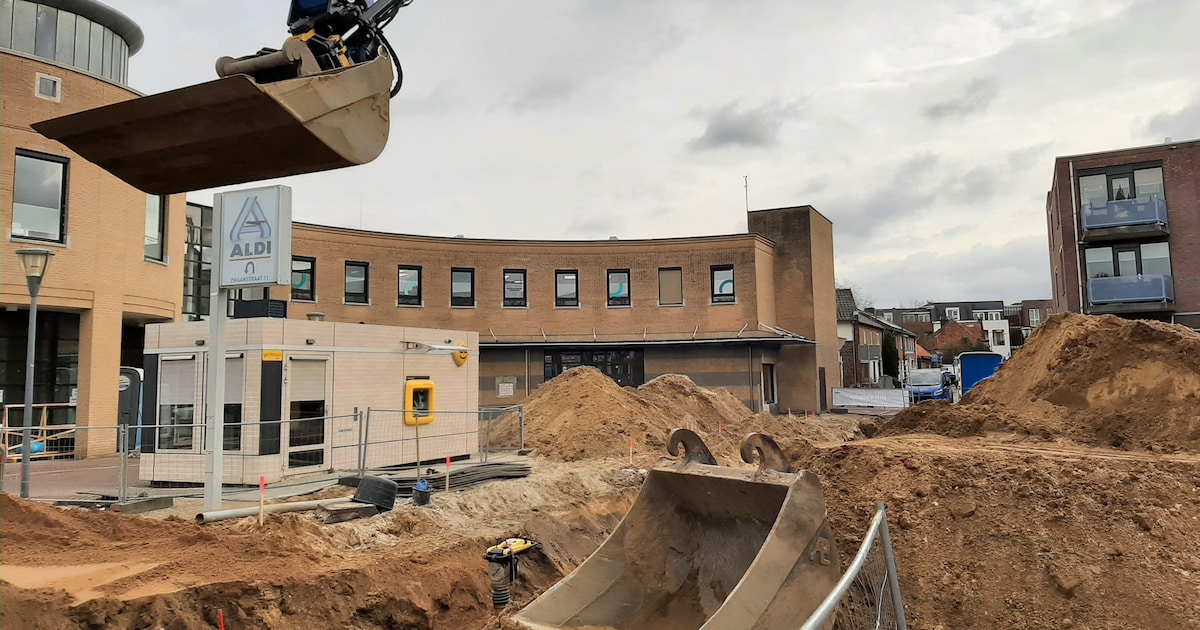 ‘Lelijk’ of niet, flappentap centrum Cuijk blijft waar hij nu staat ...
