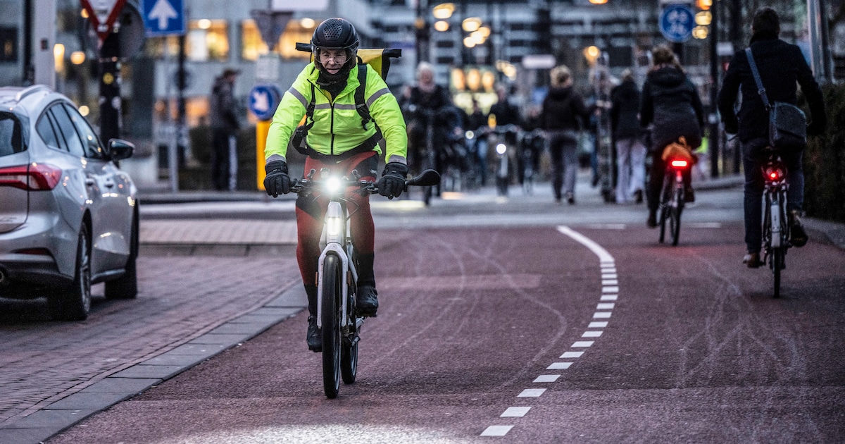 Gratis fietslichtreparatie voor jongeren bij station Elst | Overbetuwe ...