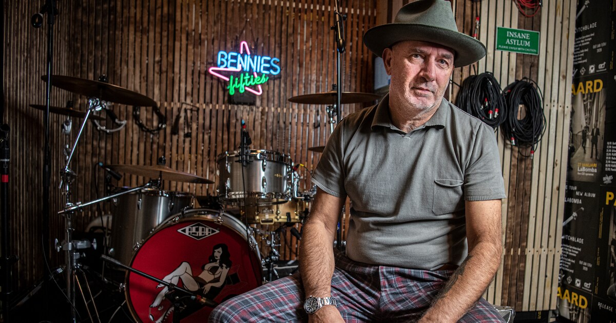 Een pin-upgirl op een bom als metafoor: Bergharense LaBomba brengt power, dynamiek en dynamiet ...