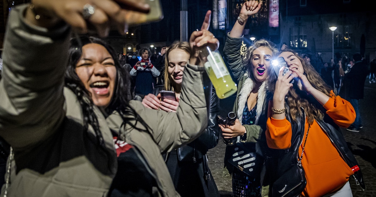 Vrouw (24) met burn-out plaatst op Insta leuke foto van oudejaarsavond ...