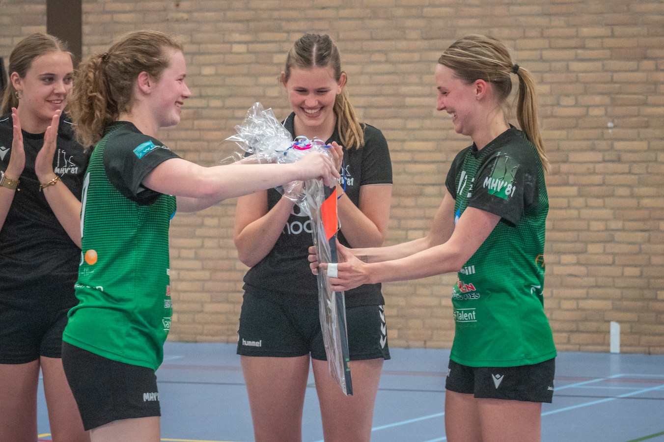 Laatste time-out van de finale is er een met applaus: ‘Eigenlijk vind ...