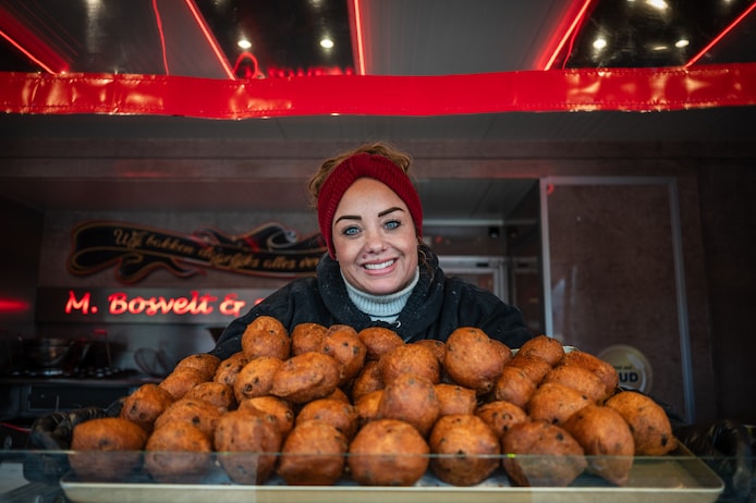 Gouden bekroning voor gevulde oliebol, berlinerbol en dubai-bol van De ...