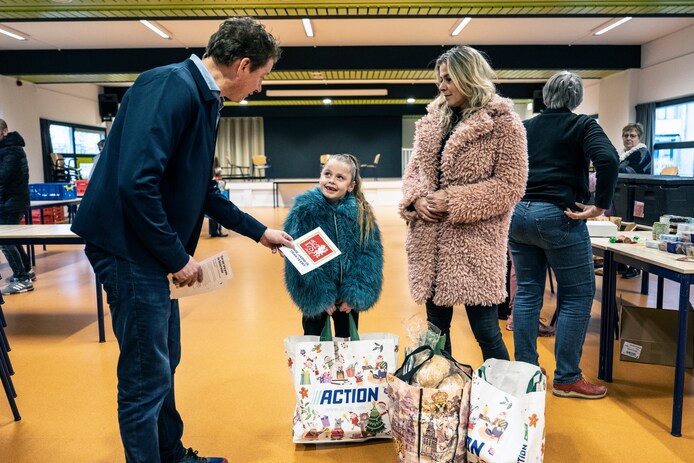 Hoofdredacteur deelt gratis De Gelderlander uit: ‘Nieuws niet gratis ...