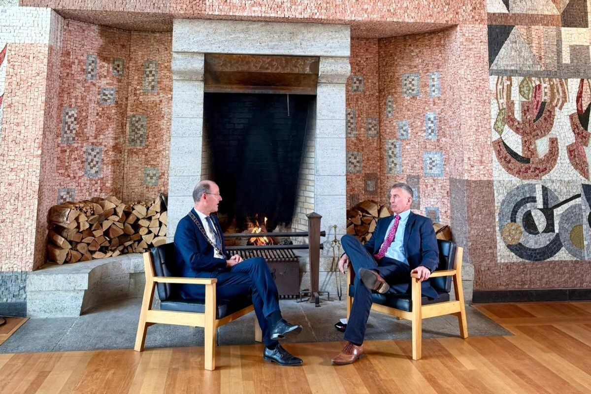 Burgemeester over absurde vragen van De Speld: ‘Houd dan je lach maar ...