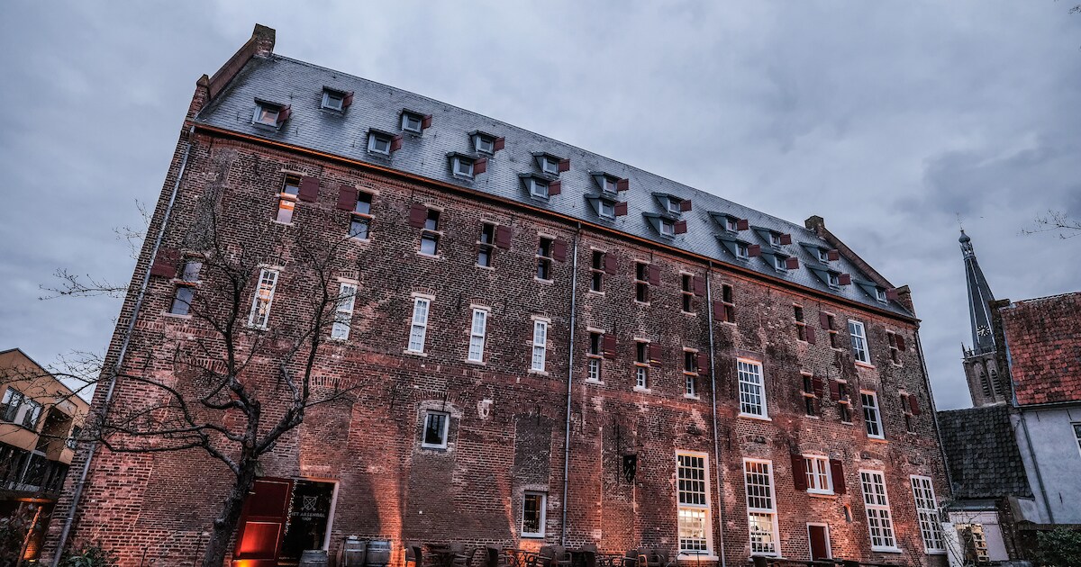 Arthur uit Doesburg zet middeleeuws pand te koop voor ruim 2 miljoen ...