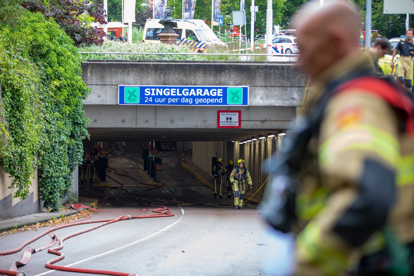 Appartementencomplexen weigeren elektrische auto’s in garage uit vrees ...
