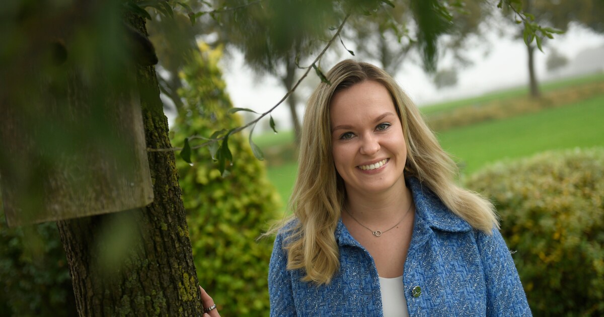 Erik herkent dochter Anouk (26) nog wel als zij op bezoek komt, maar woorden geven aan zijn ...