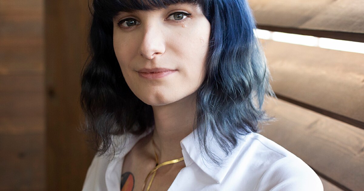 Bekende Amerikaanse stemactrice Kayleigh McKee komt naar Heroes Made in ...