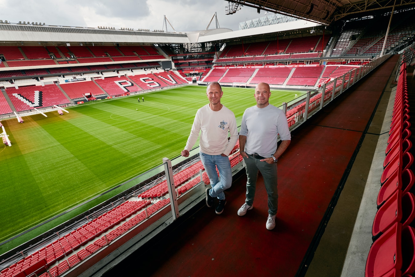 PSV heeft voor bijna 20 miljoen euro verbouwd en laat álles zien: ‘Er ...