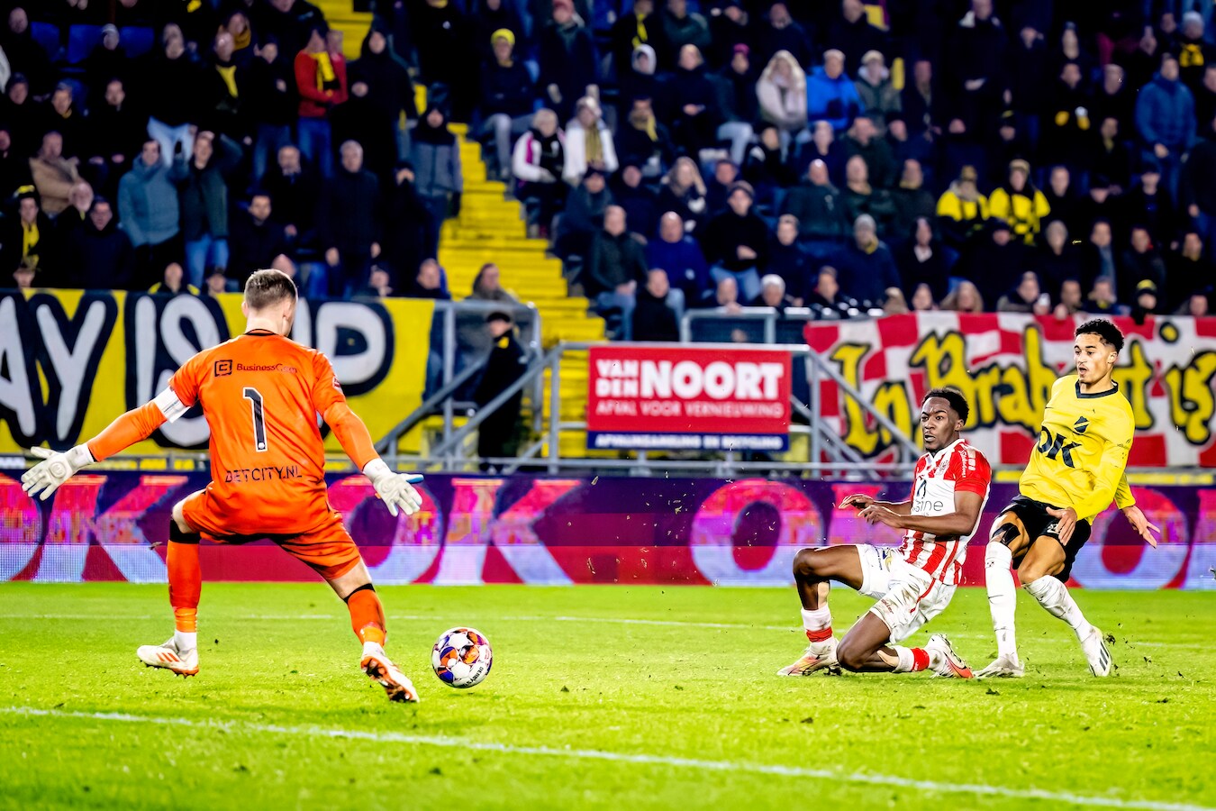 Taai en aanvallend onmachtig TOP Oss redt het wéér niet: ‘Ik hoop dat ...