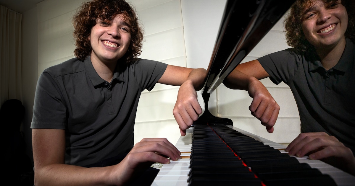 Pianist Liam (15) schittert zondagmiddag in Eindhoven: ‘Mijn repertoire ...