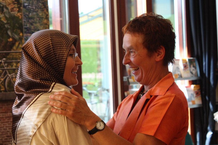 Ludka Lyskawa (1949 – 2024) was een verbinder in de Zeeheldenbuurt ...