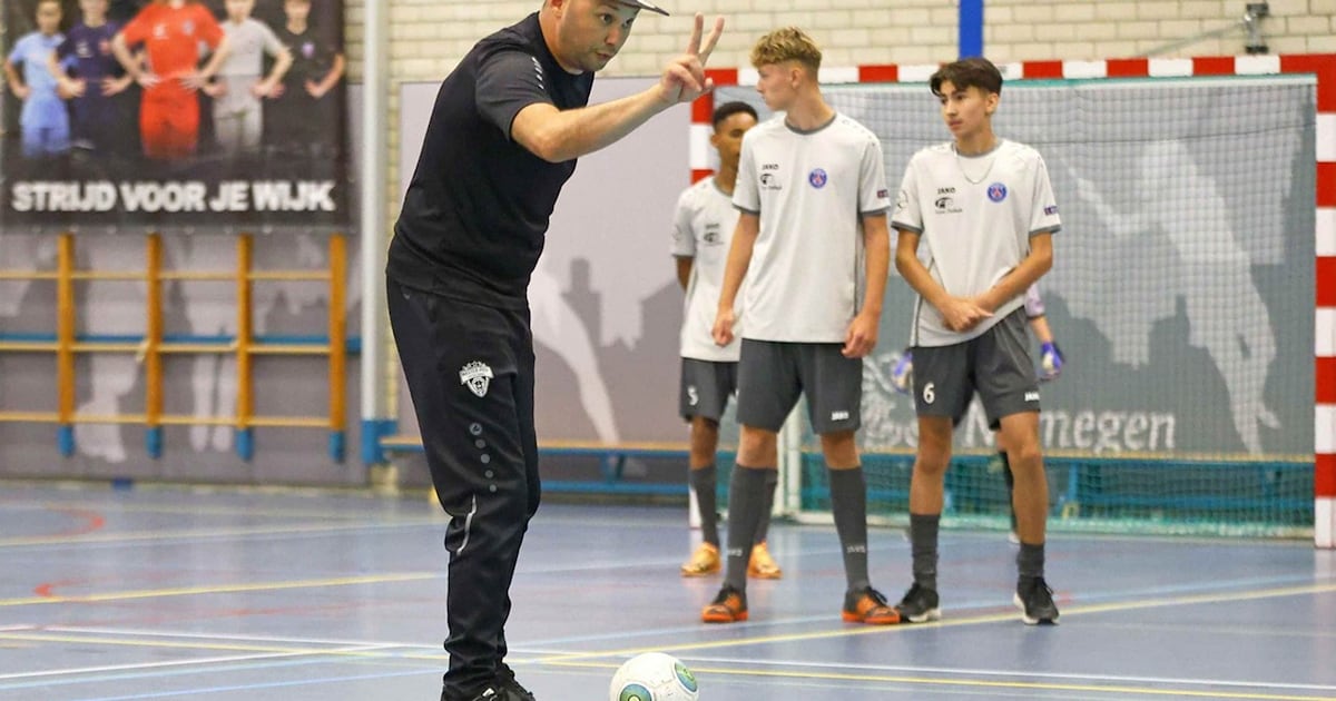 Jeugdwerker Saïd werd geroemd om zijn inzet voor jongeren, nu moet zijn ...