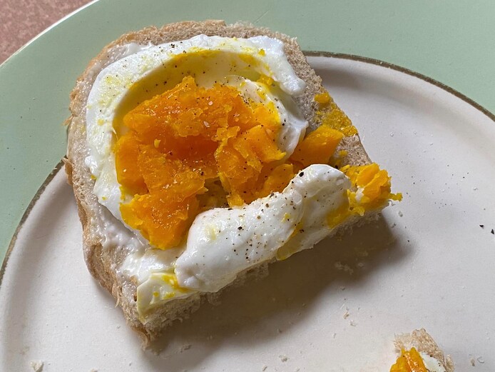 ‘En nu eet ik dat ei op dat net uit de kont van de kip kwam, best ...