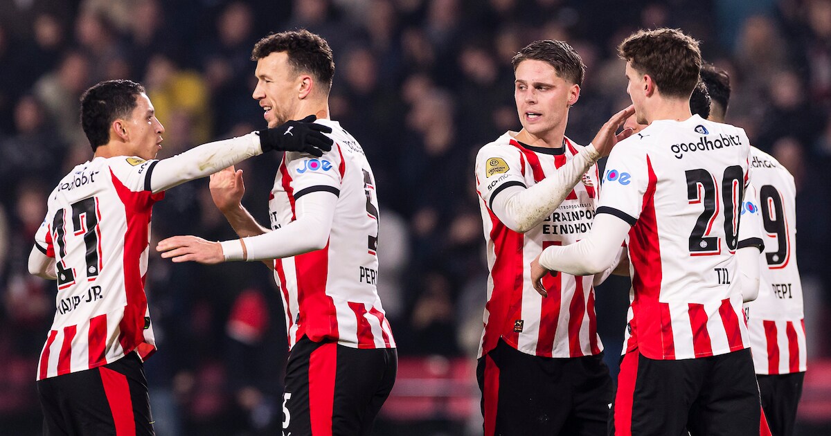 Spektakel in Eindhoven: PSV ontsnapt in duel met zeven goals aan afgang ...