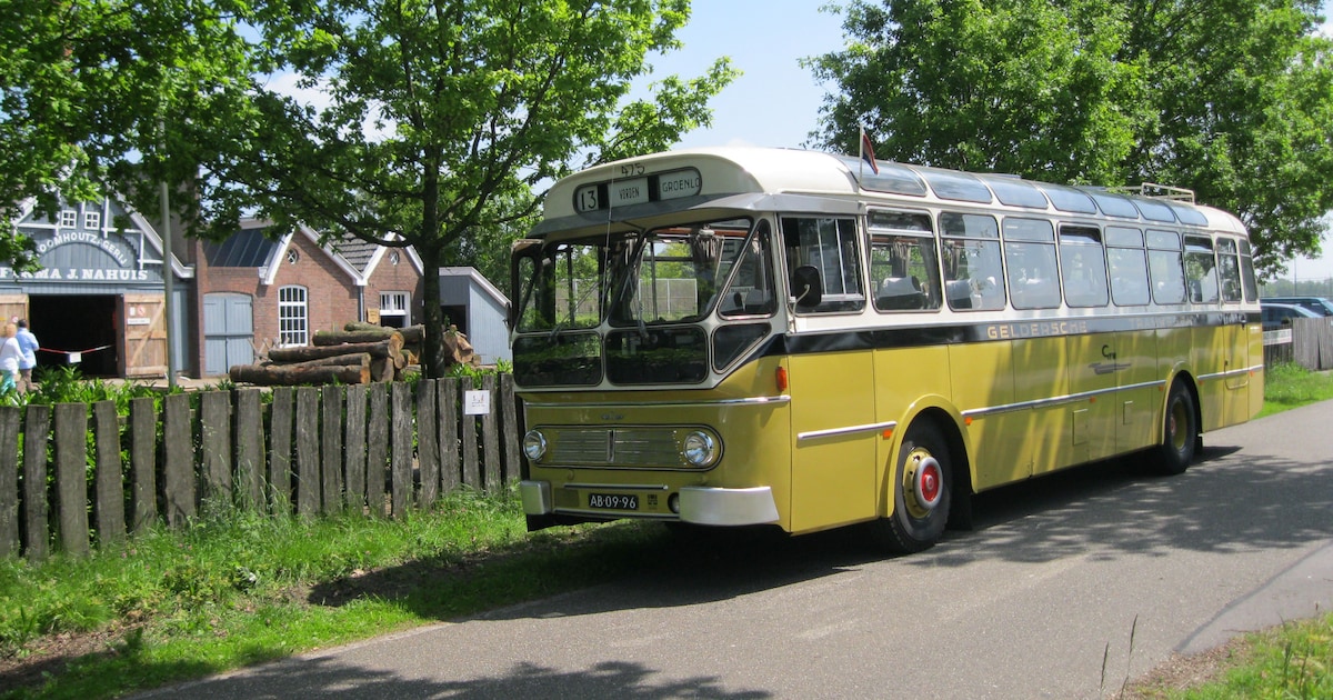 Cultuurbus brengt 55-plussers naar oorlogsmuseum Groenlo | Winterswijk ...