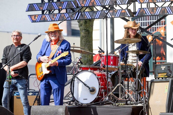 De man die stilletjes voor ‘Oerend hard’ uit Normaal verdween: ‘Hij ...