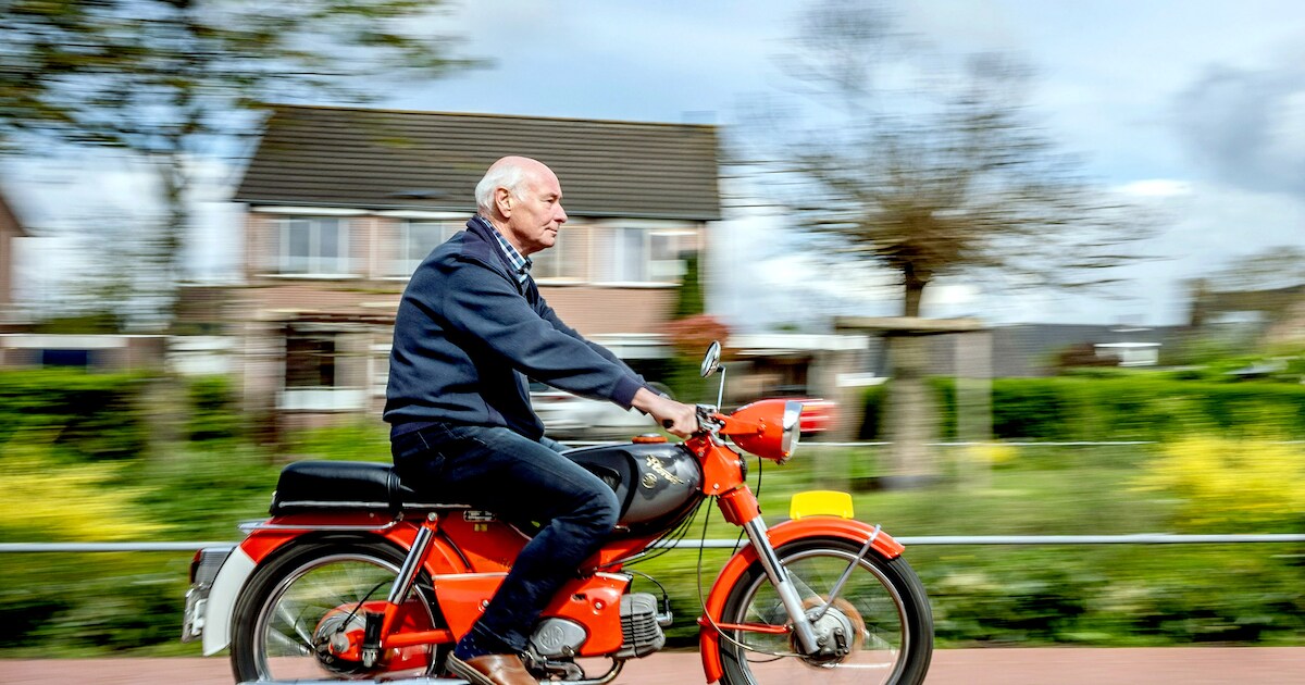 Ton verzamelt oude bromfietsen: ‘Als je erop rijdt, dan voel je je weer ...
