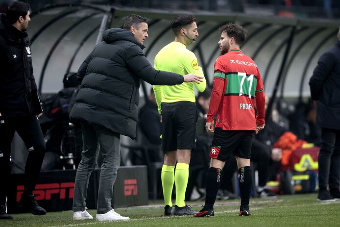 Meijer vraagt om tijd bij NEC, maar het geduld raakt op | NEC ...