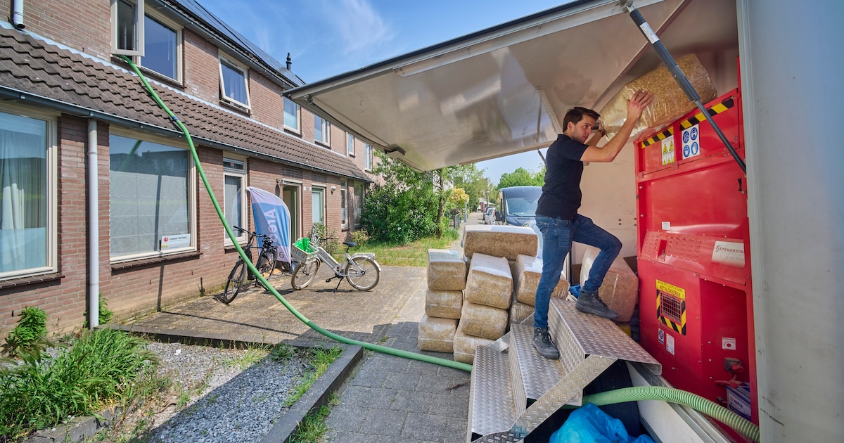 Een ‘dakske’ vol met stro: nieuwe, milieuvriendelijke manier van ...