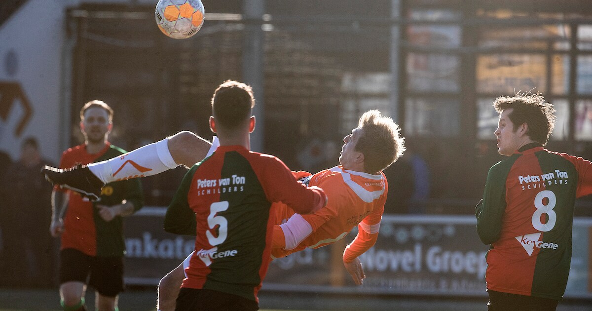 Opnieuw ruime nederlaag voor WAVV | Voetbal De Vallei | gelderlander.nl