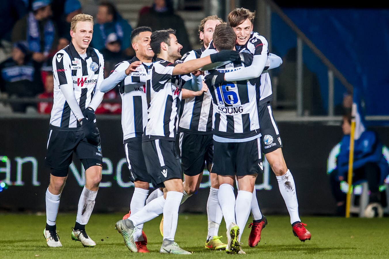 De Graafschap sinds 1971 niet meer zo slecht | Foto | gelderlander.nl