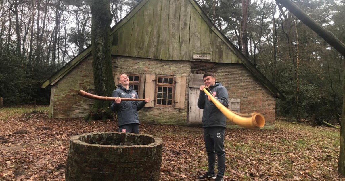 Hoe FC Twente-spits Ugalde zijn Noorse vriend Kjølø op de ...