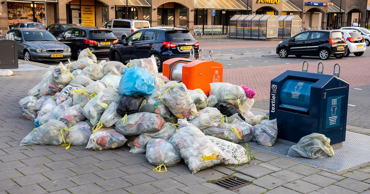 Ondergrondse containers voor plastic afval eind van jaar op slot ...