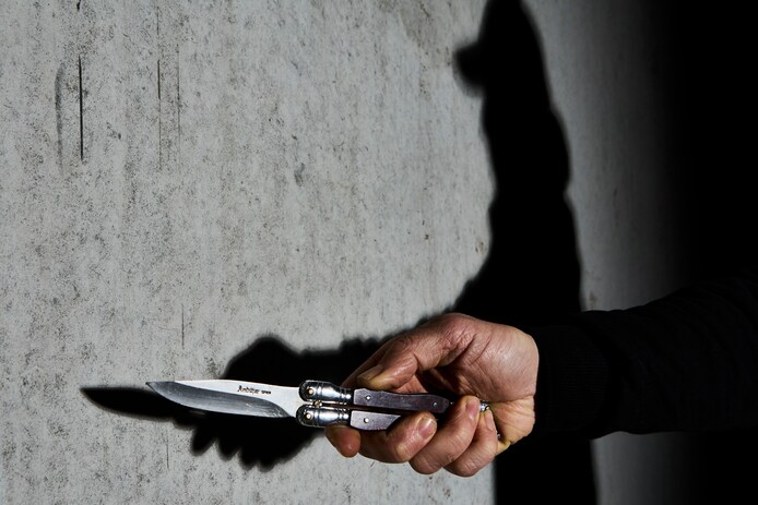 Criminelen dreigen vinger af te hakken om slachtoffer 38.000 te laten ...