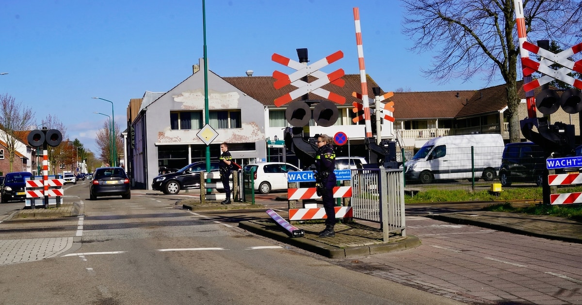 Opnieuw spoorboom kapotgereden in Land van Cuijk | Regio | De ...