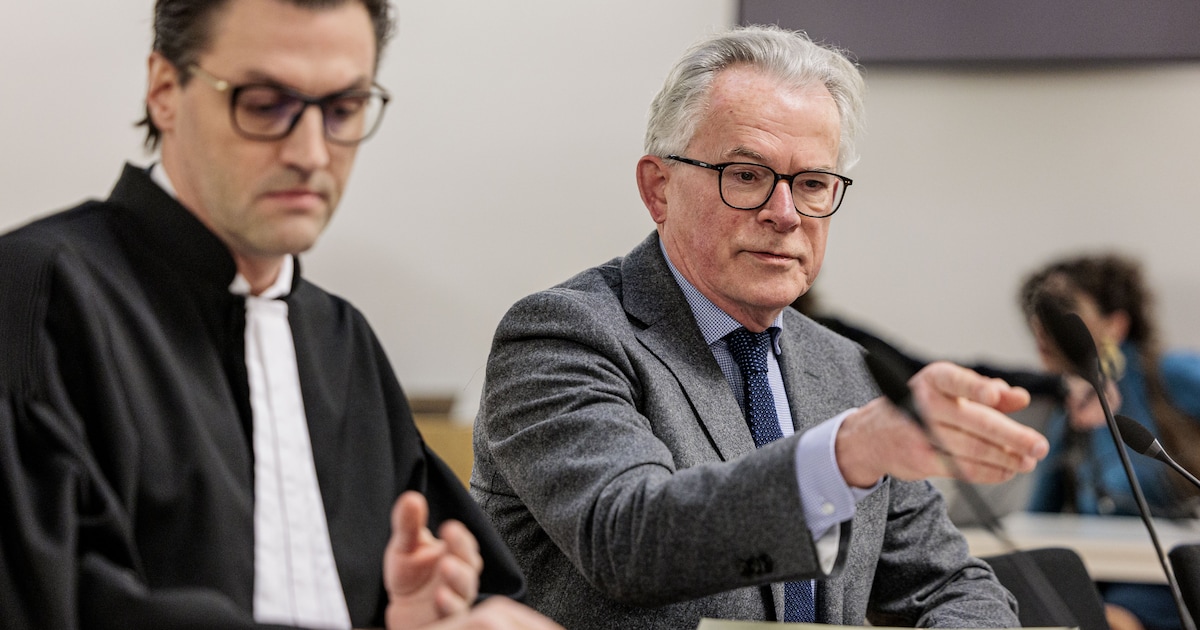 'Masturberende burgemeester’ mag vandaag alles uitleggen: 'waarom moest binnenlicht van auto aan ...