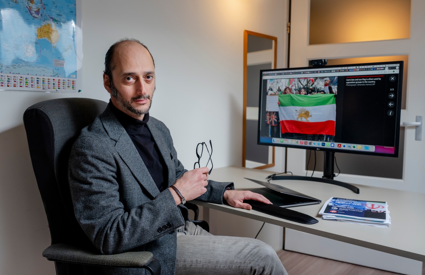 Dankzij de cijfers van deze Hagenaar weet de hele wereld wat Iraniërs ...