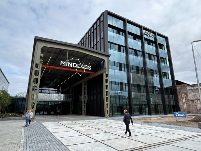 Burgemeester Theo Weterings opent redactie DPG Media in MindLabs | Brabant | gelderlander.nl