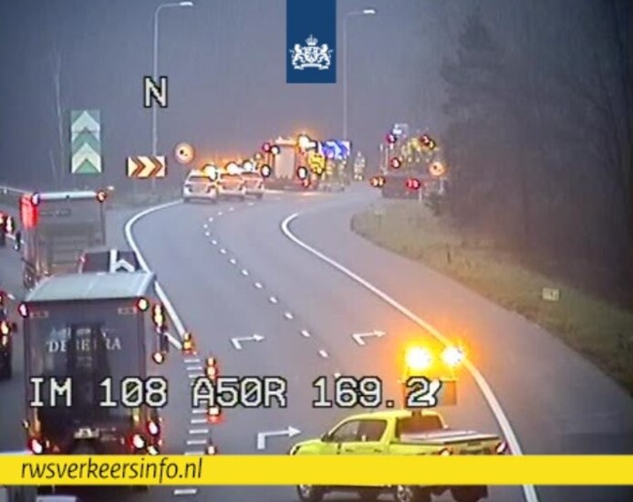 Aansluiting van snelweg A50 naar A12 bij Arnhem enige tijd dicht na ...